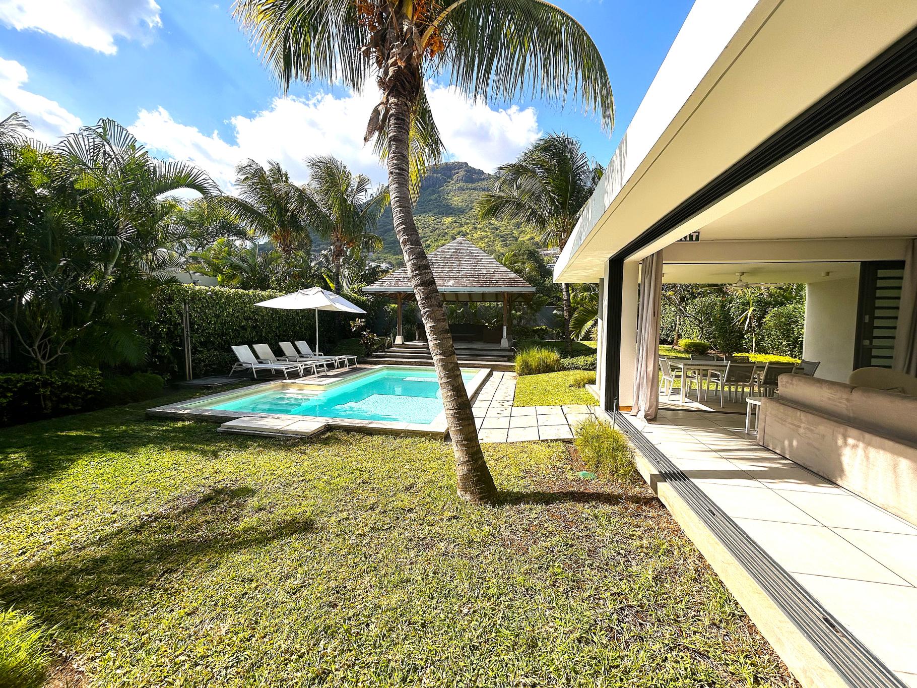 Villa de Luxe à Vendre dans un Domaine Sécurisé - SEEFF Mauritius